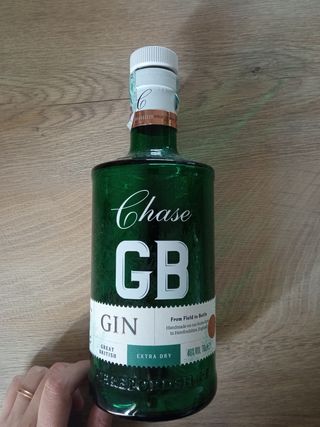 Bottiglia vuota di GB Chase Gin