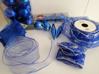 Palline e decorazioni per albero di natale