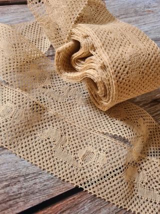 Pizzo valencienne fatto a mano