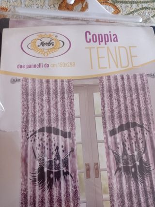 Tende coprenti lilla