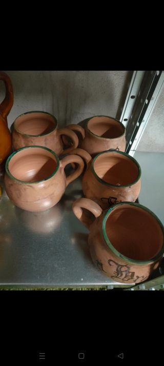 Tazze in coccio