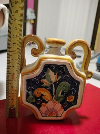 Caso decorato a mano