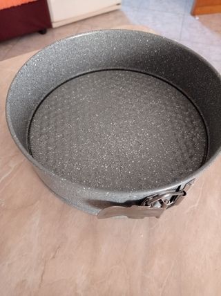 Stampo a cerniera rotondo