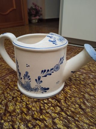 Innaffiatore in porcellana