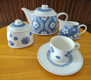 Villeroy & Boch Set Thè 9 pz. Farmhouse Blue Flowe