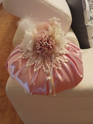 Pon pon fatti a mano