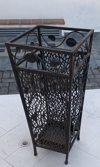 Porta Ombrelli in Ferro Decorato Vintage