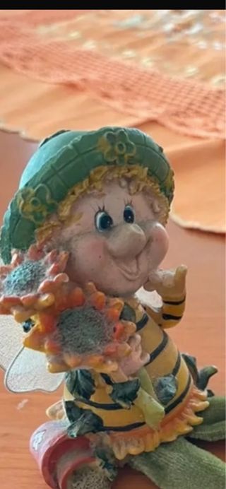 pupazzetto portafortuna di ceramica