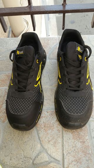 Scarpe antinfortunistica