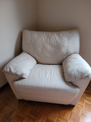 Poltrona Divani by Natuzzi color crema