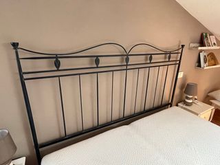 Bellissimo letto in ferro battuto blu antracite