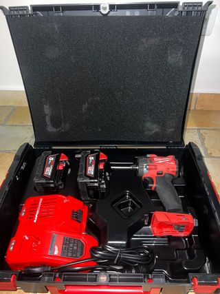 Avvitatore ad Impulsi Milwaukee M18