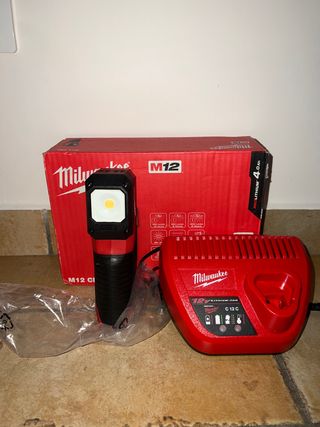 Lampada Milwaukee M12 CML