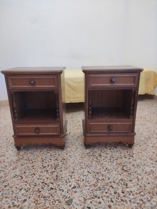 Comodini in legno - antiquariato