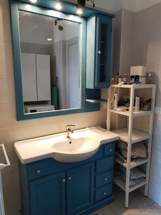 Mobile bagno con lavabo