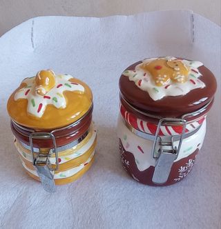 Barattoli in ceramica a forma di cupcake