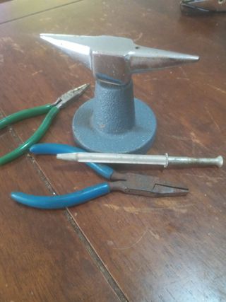 Incudine 360gr +2 pinze+ pinza gemme