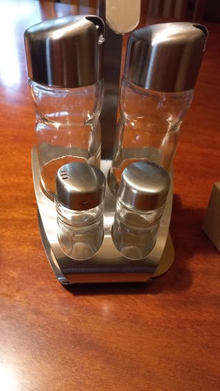 set da tavola olio aceto sale pepe