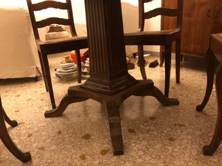 Tavolo con sei sedie