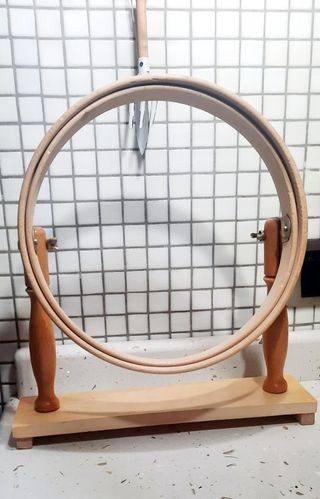 Telaio per ricamare in legno