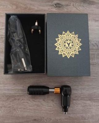 Macchinetta tatuaggi più accessori