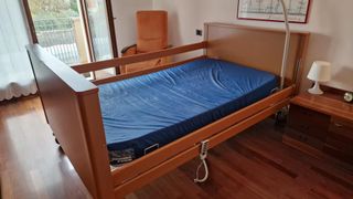 Letto elettrico dispositivo medico in legno