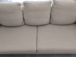 Divano di dimensioni contenute