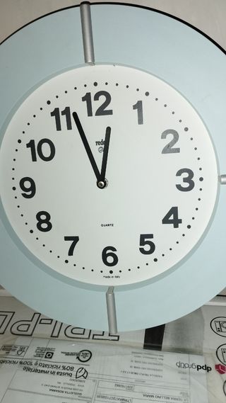 Orologio da parete azzurro