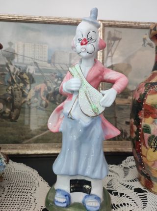 Pagliaccio in porcellana