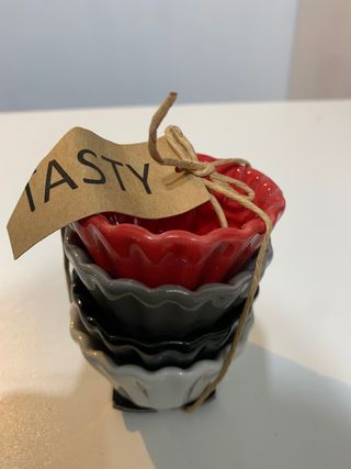 Piattini colorati aperitivo