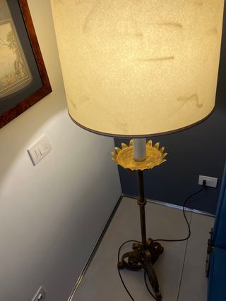 Piantana dorata stupenda