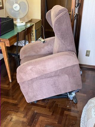 poltrona relax reclinabile con poggia piedi