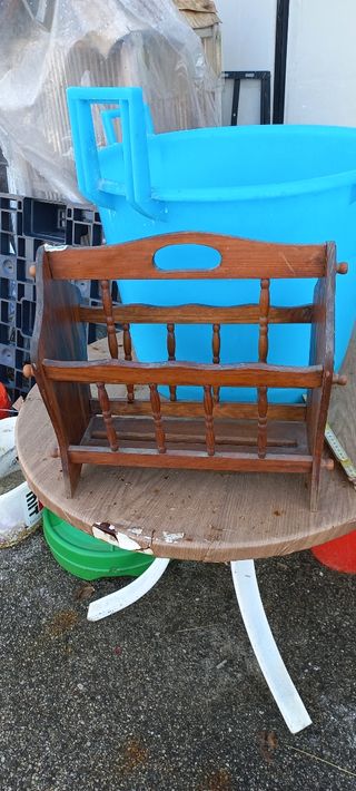 PORTARIVISTE IN LEGNO DI UNA VOLTA EURO 18