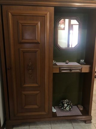 Mobile appendiabiti consegna sul posto