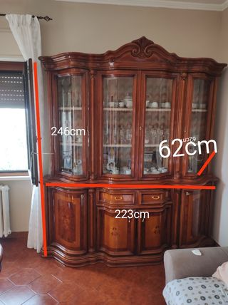 Mobile vintage con vetrina