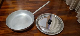 Pentola con coperchio