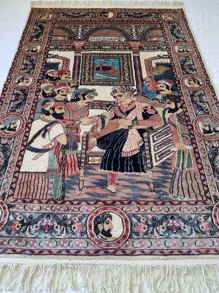 Prezioso Tappeto Pittorico del re Akbar