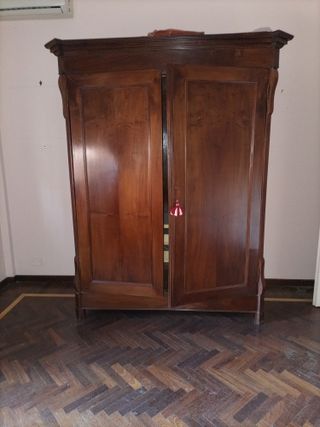 Armadio in Legno Massello