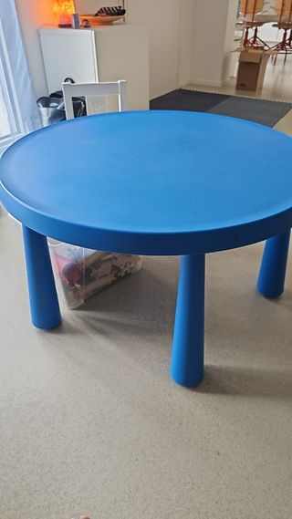 Tavolo giochi ikea