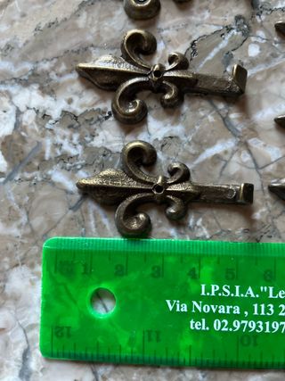 Gigli di Firenze in ottone per appendere quadri