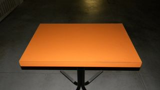 Piano per tavolo 90x60x5 color arancione vendo nuo