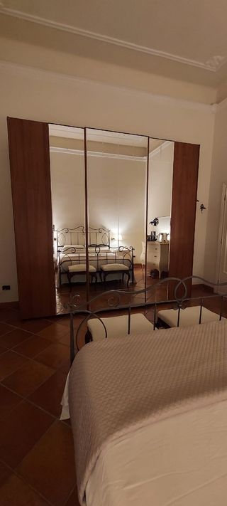 Armadio specchio scorrevole