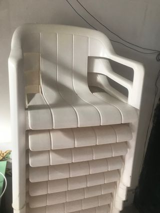 sedie di plastica