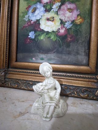 Statuina porcellana avoriobeige vintage
