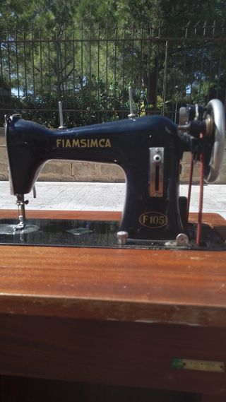 Macchina da cucire Fiamsimca