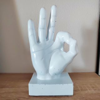 Porta anelli in cemento