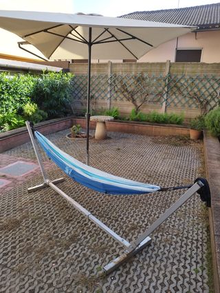 Struttura in ferro con amaca