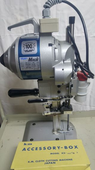 Taglierina verticale KM Mack