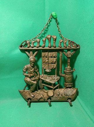 Portachiavi vintage da parete in metallo