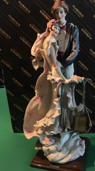 Statua Porcellana Capodimonte Sposi Matrimonio